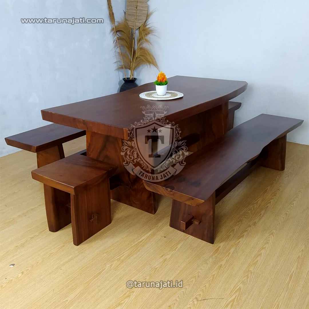 Meja Makan Kayu Solid Trembesi 2023 - Tarunajati.com