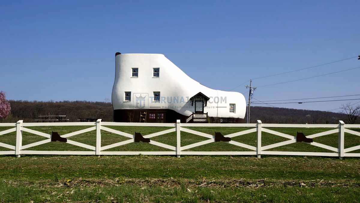 7 Desain Rumah Unik Yang Super Kreatif - Tarunajati.com - Jual Mebel ...