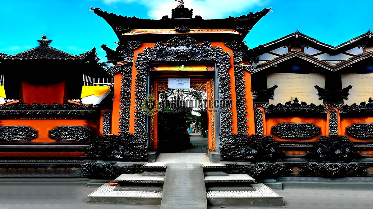 Desain Dan Ciri Khas Angkul Angkul Bali Modern 2025
