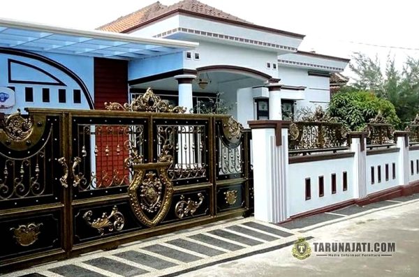 8 Desain Pagar Rumah Minimalis Modern Paling Dicari 2025