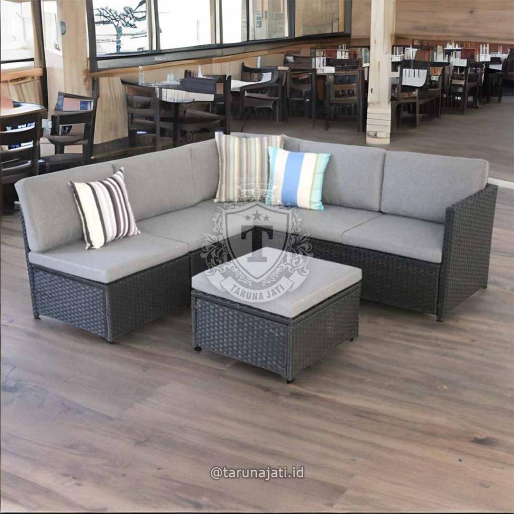 Sofa Taman Rotan Sintetis 2024